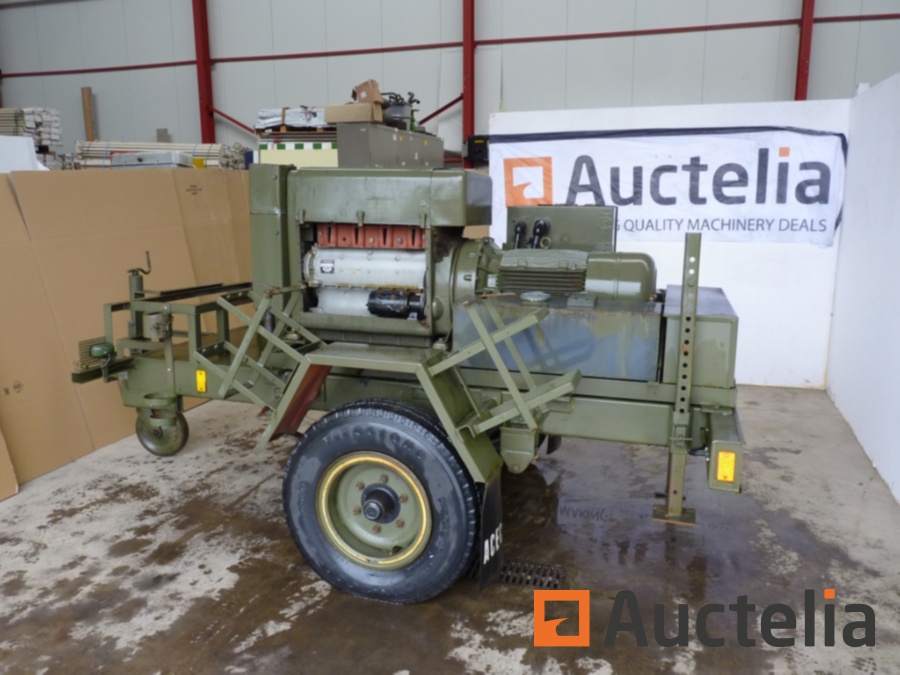 Army generator on chassis Acec Ge 30 to be reconditioned - Generators ...