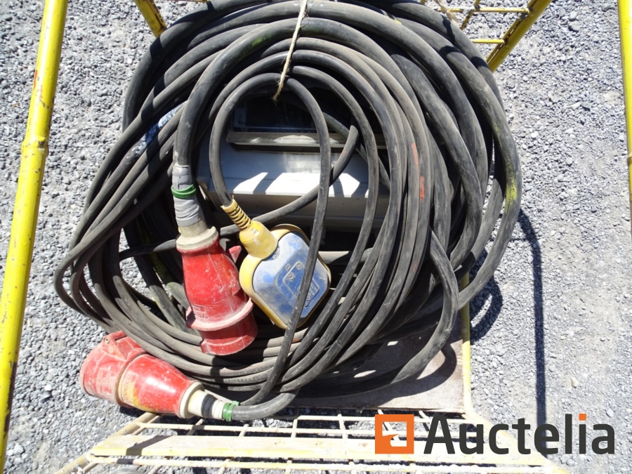 Electrical box with 16A plug, integrated float - Construction material ...