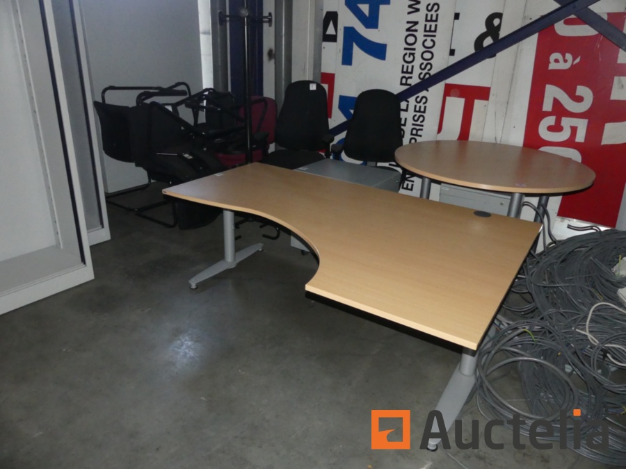 Office table, chairs various, drawer blocks, ... - Office furniture ...