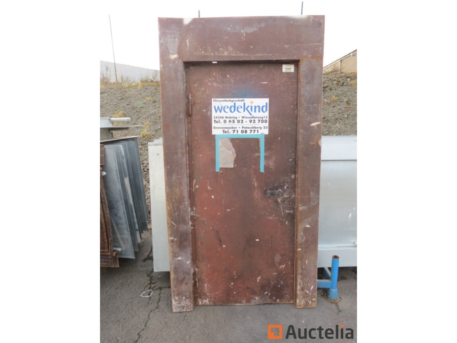 Temporary steel construction door. - Construction - Construction - Oth ...
