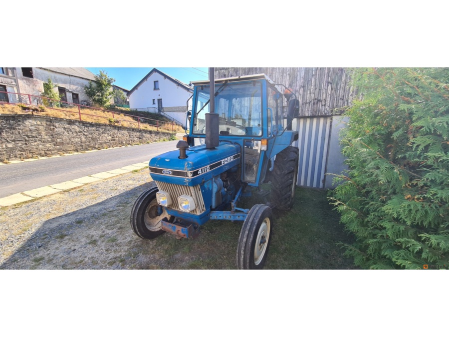 Tractors Ford 4110 - no papers used at auction - Auctelia