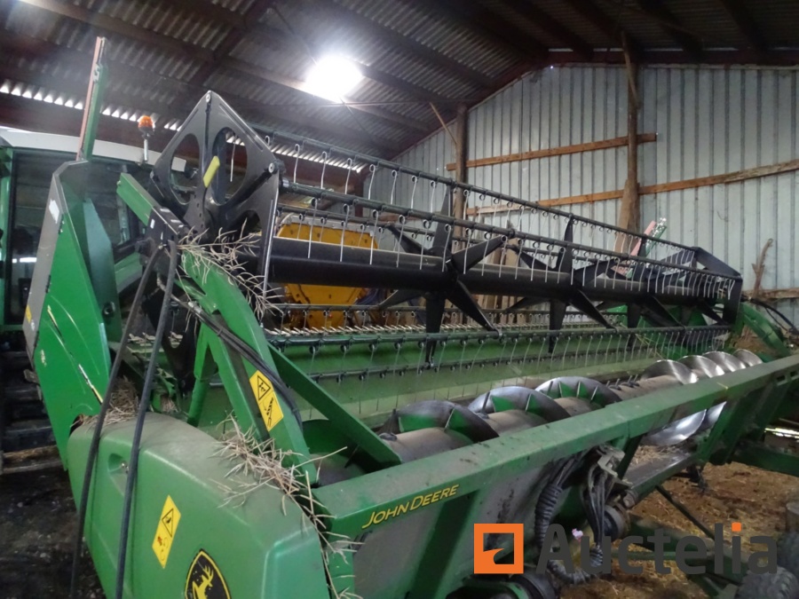 Barre de coupe John Deere de 6m20 avec rallonge à colza - Construction ...