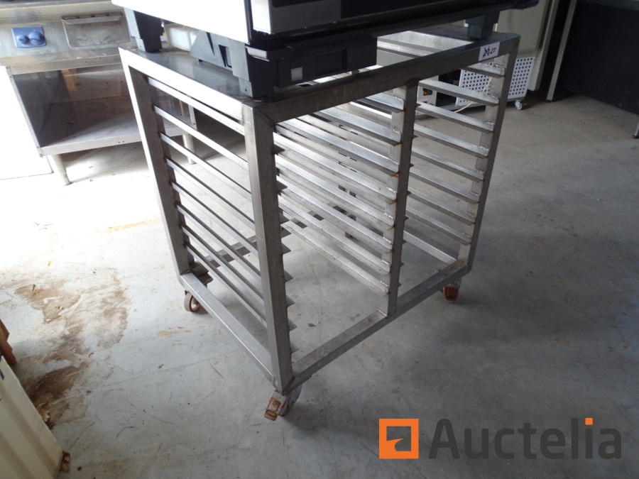 Chariot inox à roulettes 8 niveaux - Horeca - auctelia.com