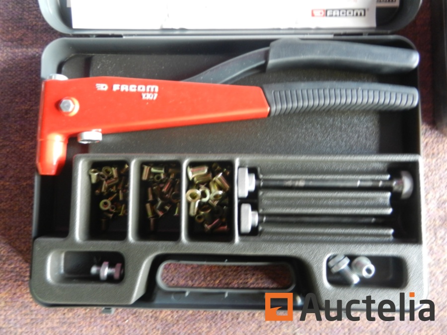 Pince pour écrou aveugles Facom Y107 - Outillage à main - auctelia.com